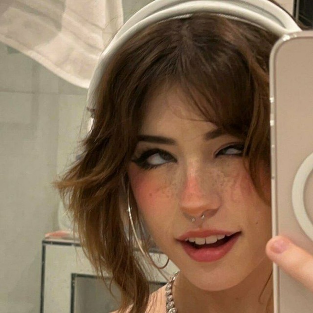 Telegram channel "Hot Fulls" — @HotRuFulls — TGStat